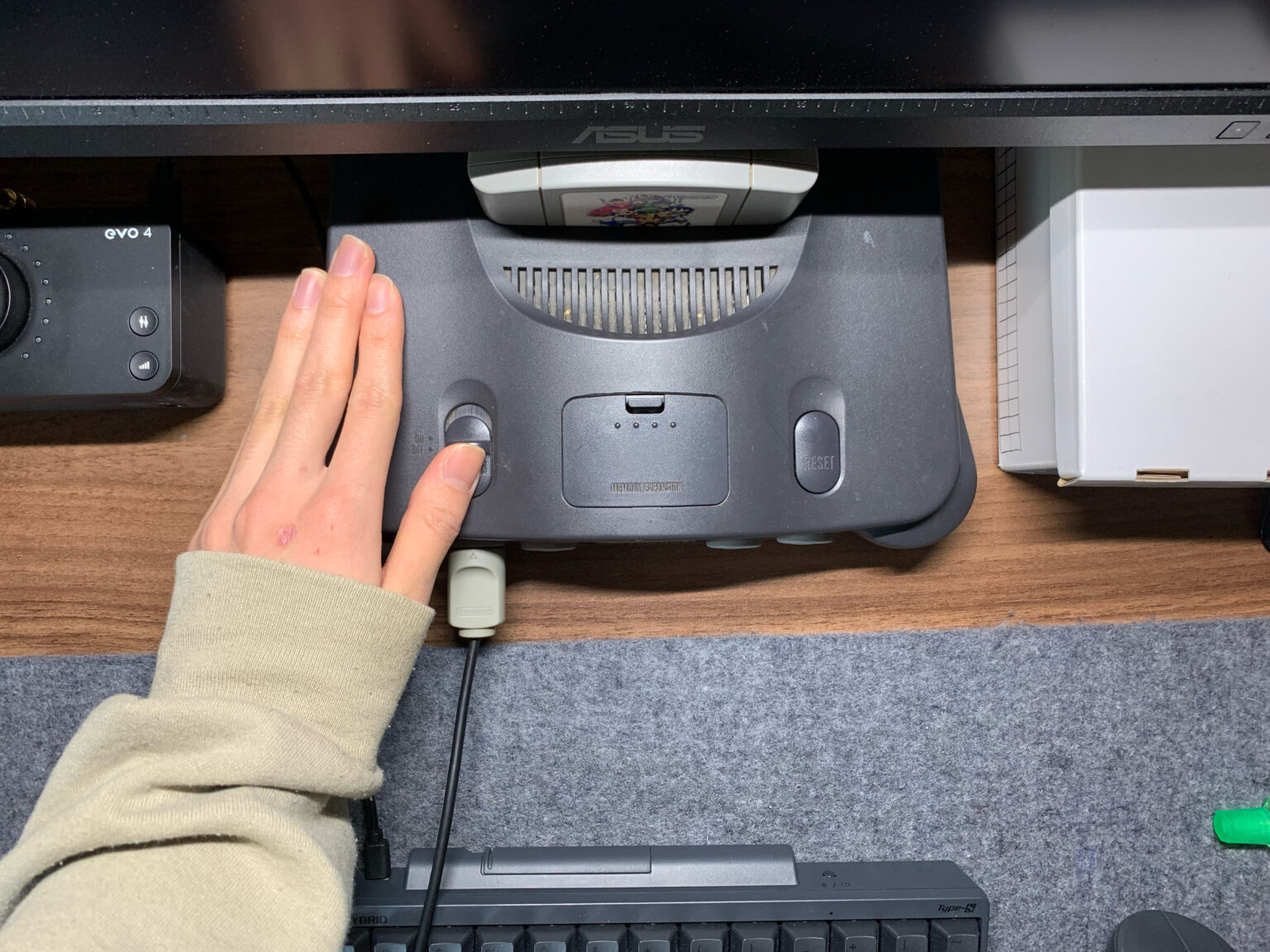 NINTENDO64をHDMI出力して遊ぼう！｜「Hyperkin HD Cable for GC/N64/SFC」の使用レビュー - モブぐらし